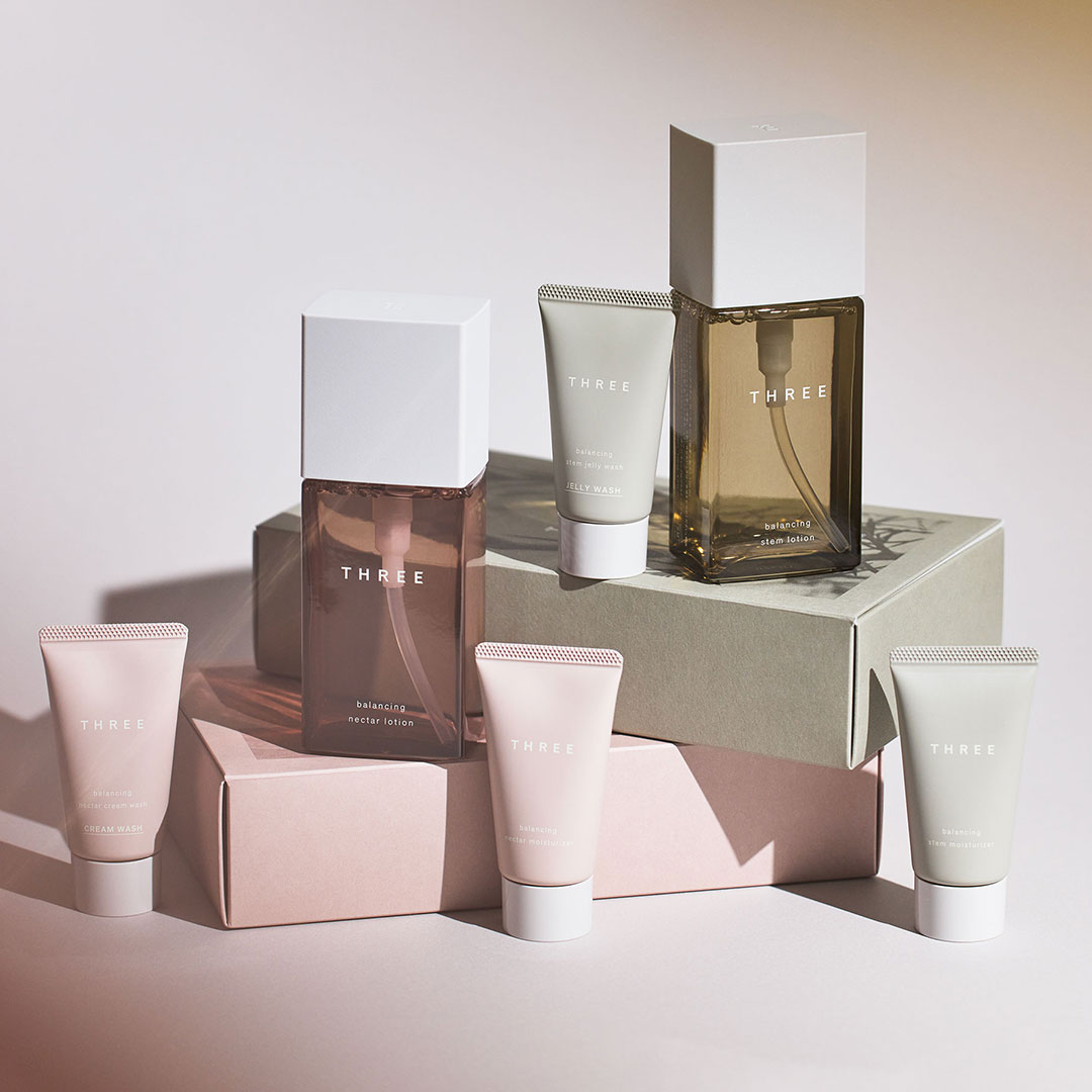 THREE（スリー）